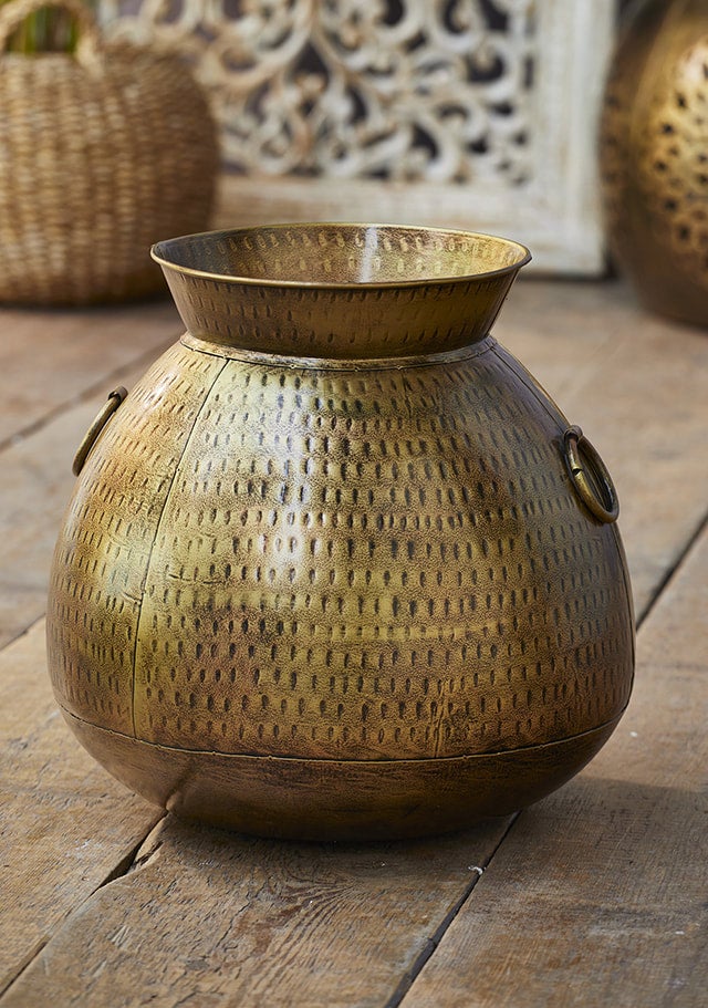 Large Hammered Iron Pot | KNOTS